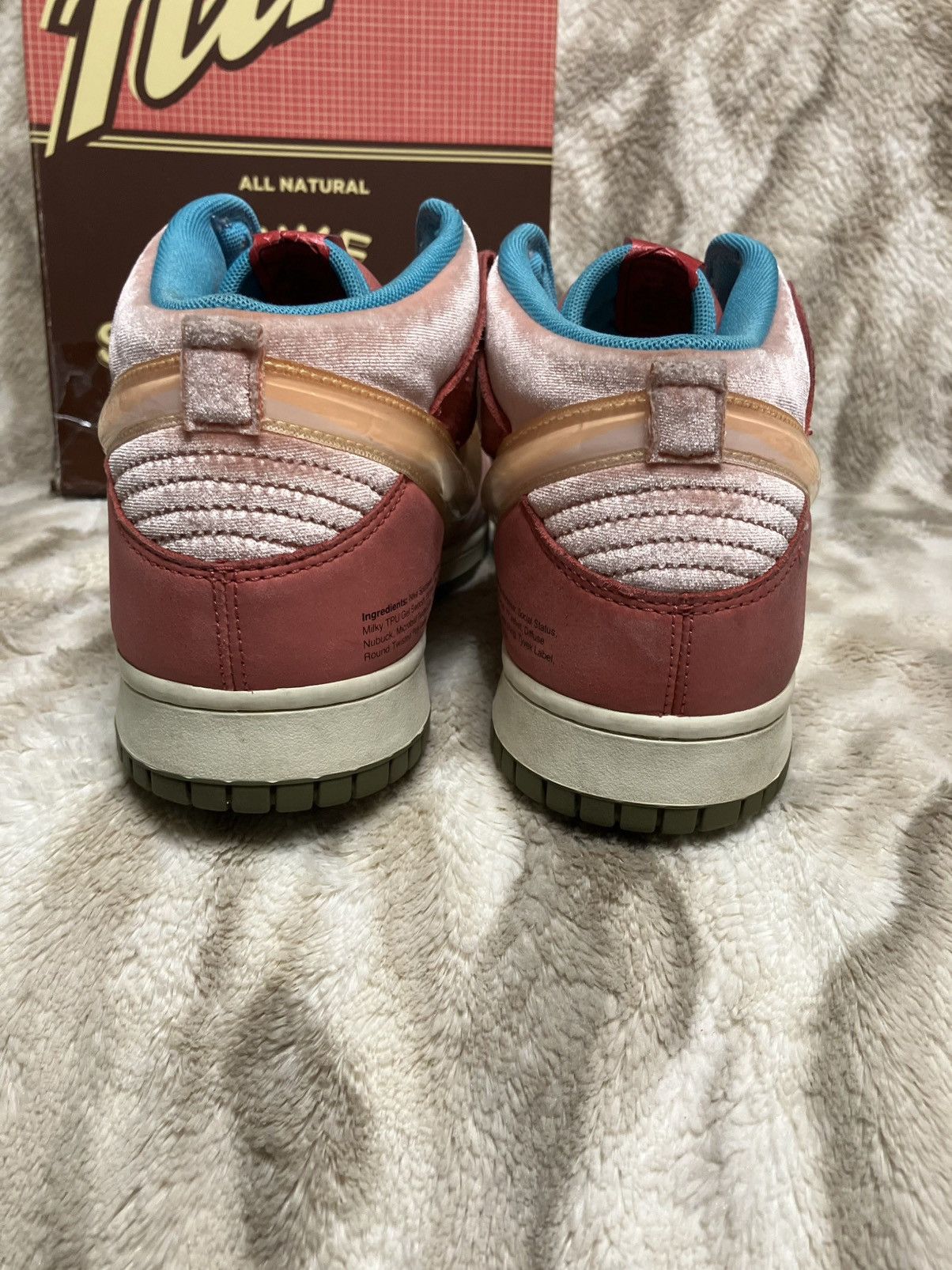 Nike × Social Status Nike Dunk Mid Social Status Free Lunch Strawberry ...