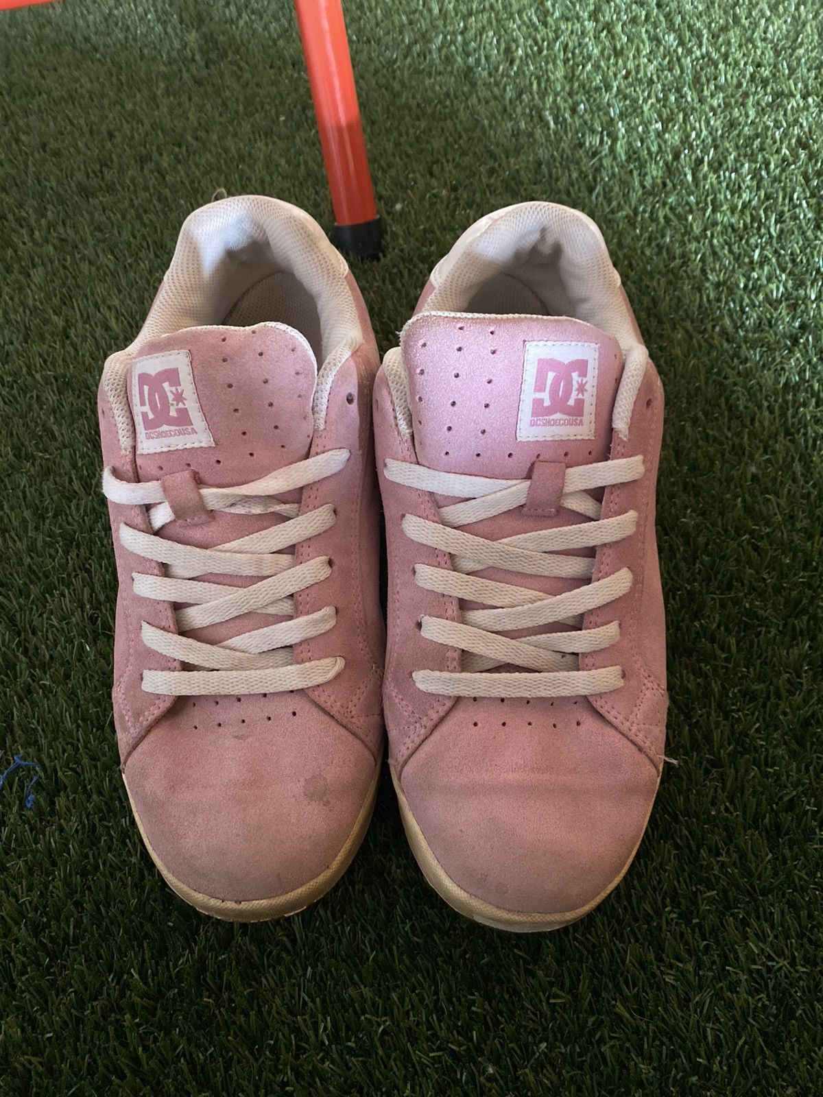 Vintage Vintage DC fat tongue skate shoe pink suede | Grailed