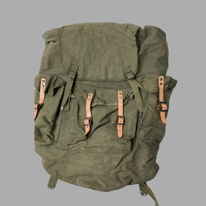 Vintage Vintage 1960s military backpack | Grailed