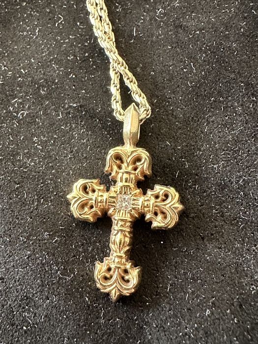Chrome Hearts CHROME HEARTS 22K GOLD FILIGREE CROSS CHARM | Grailed