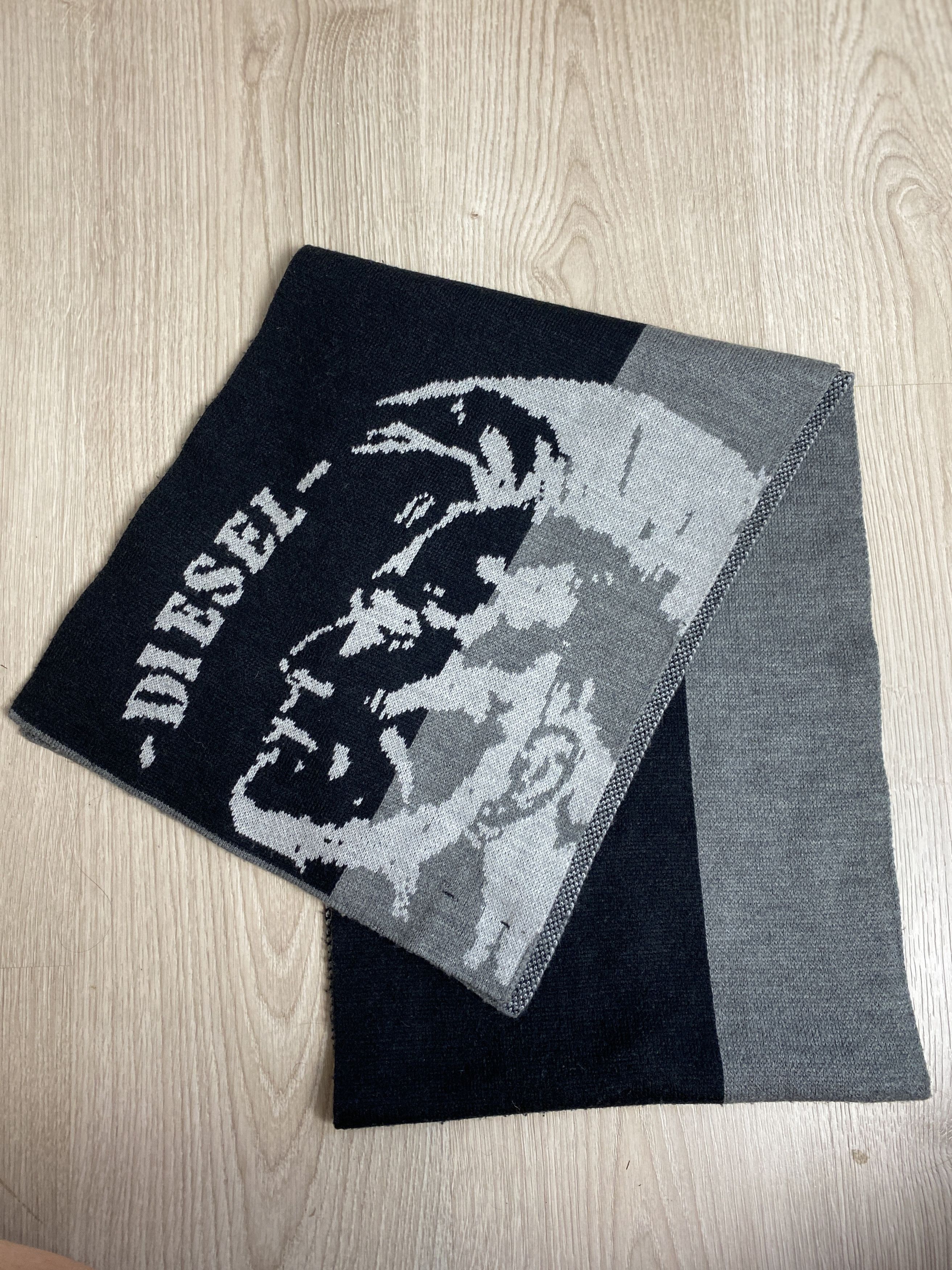 Avant Garde × Diesel × Streetwear Diesel big logo scarf opium ...