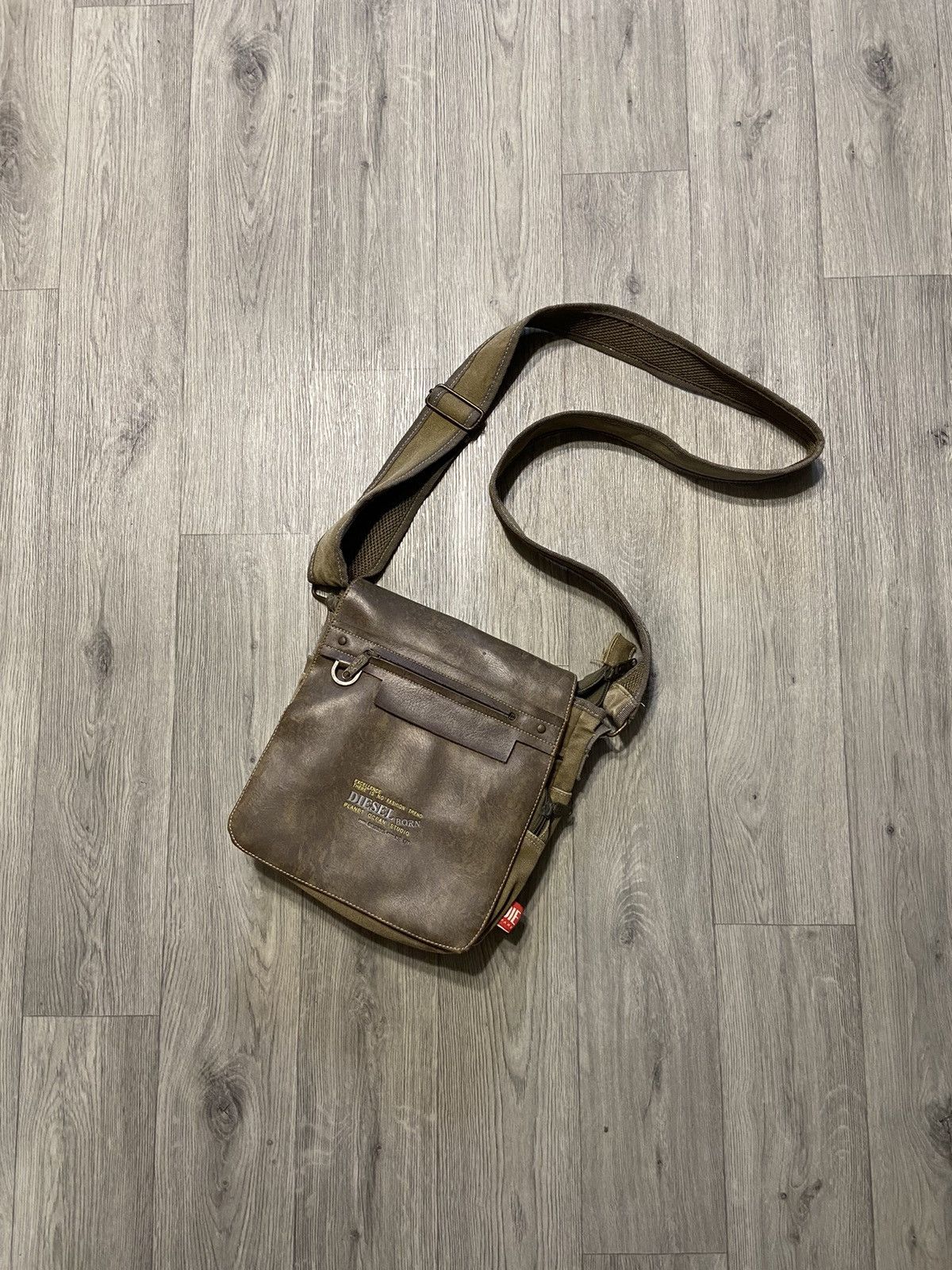 Diesel × Vintage Vintage Diesel Leather Messenger Bag | Grailed