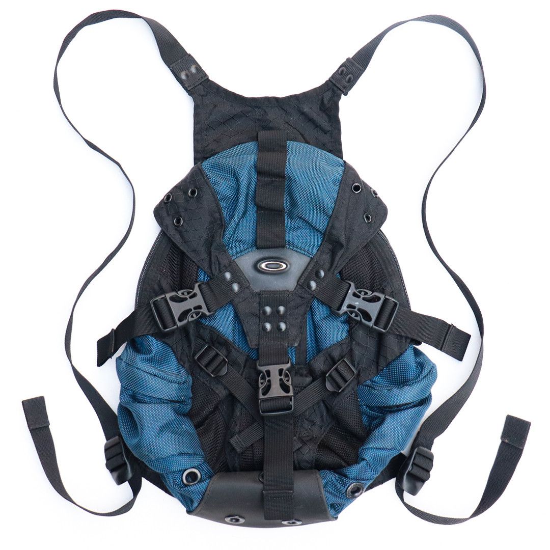Oakley × Vintage Oakley Mini Icon Backpack 1.0 Black Blue - Y2K Bag ...