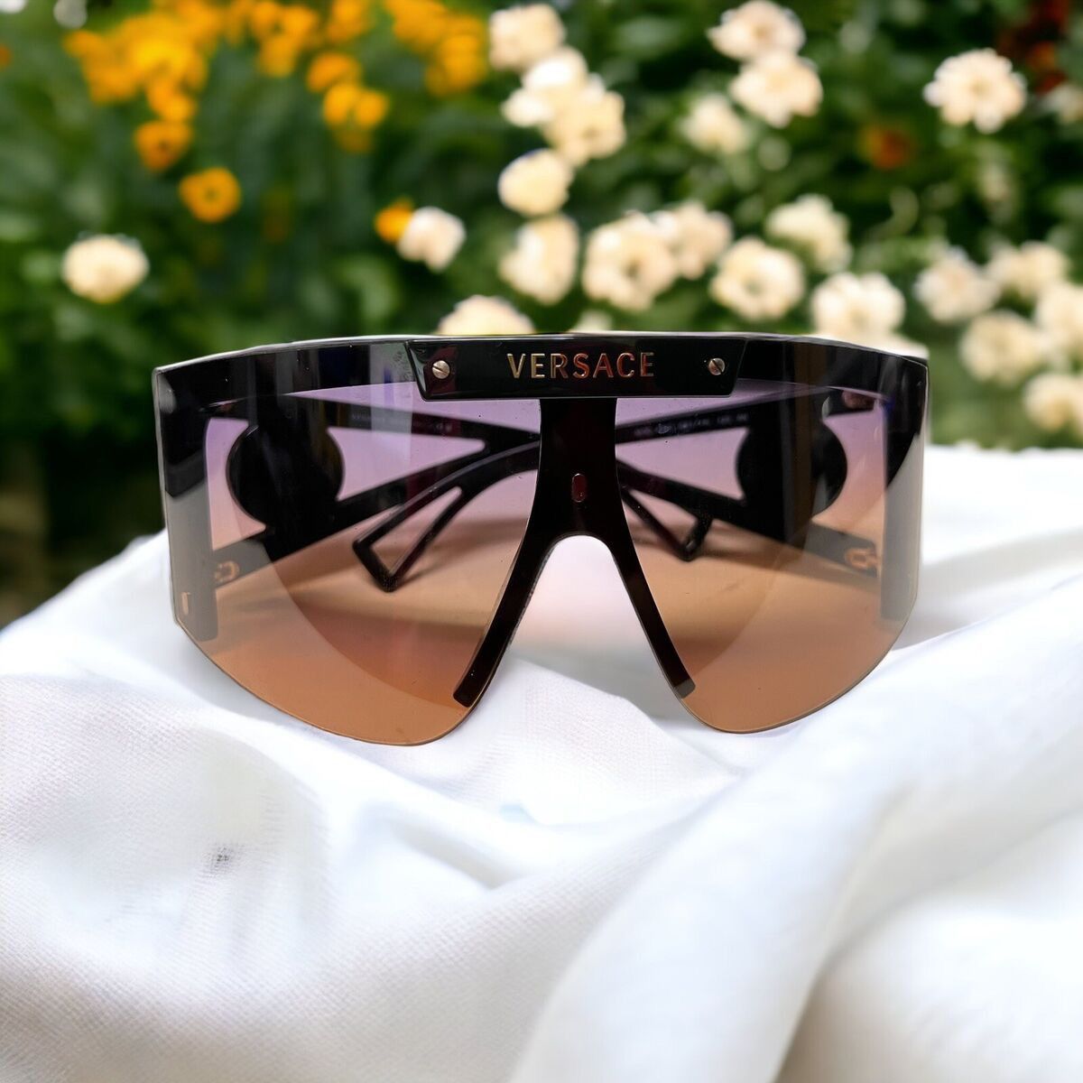 Versace Versace Medusa Icon Shield Sunglasses - Black | Grailed