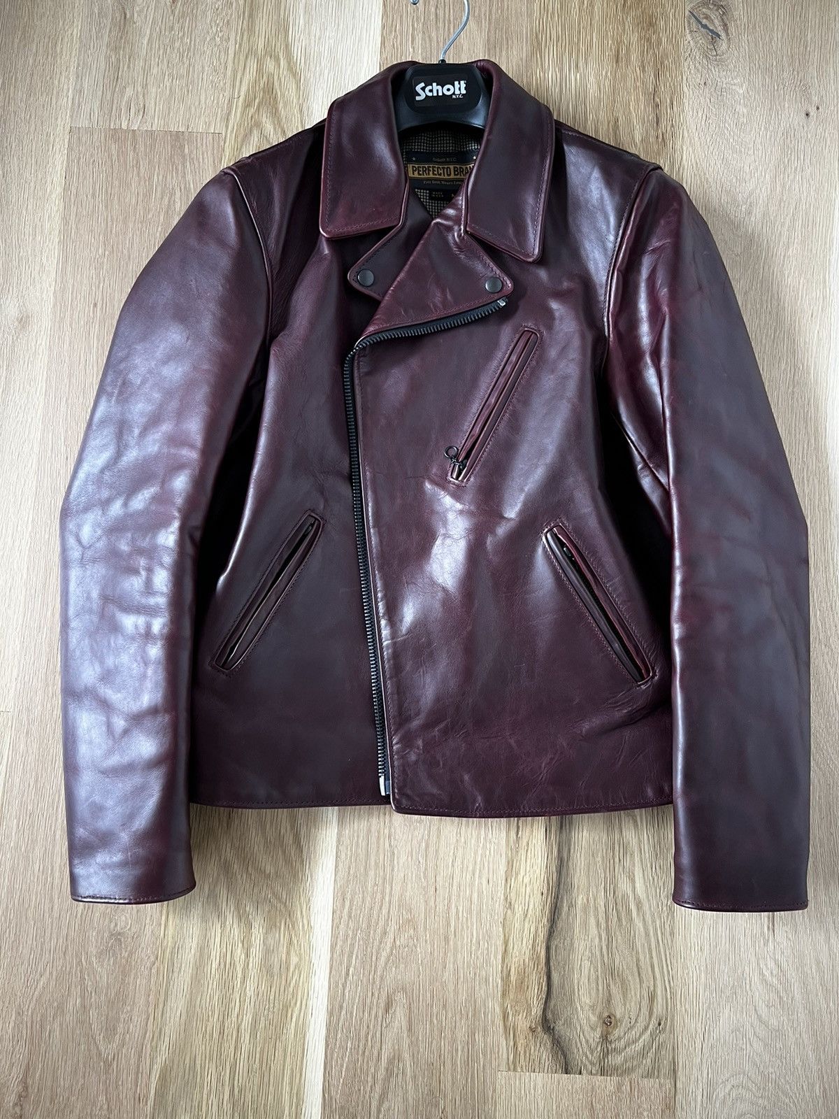 Schott Schott Horween Horsehide Perfecto Leather Jacket size M | Grailed Schott Schott Horween Horsehide Perfecto Leather Jacket size M | Grailed