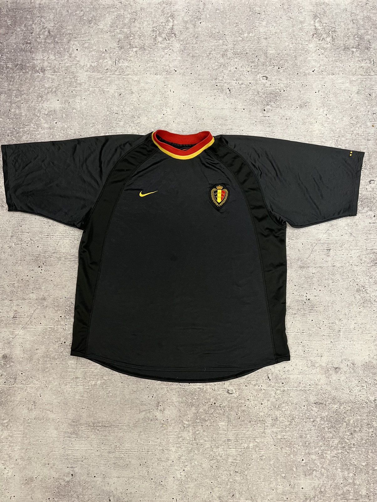 Nike × Vintage ⚫️🔴Nike Belgium 2000/2002 Away Vintage Jersey | Grailed