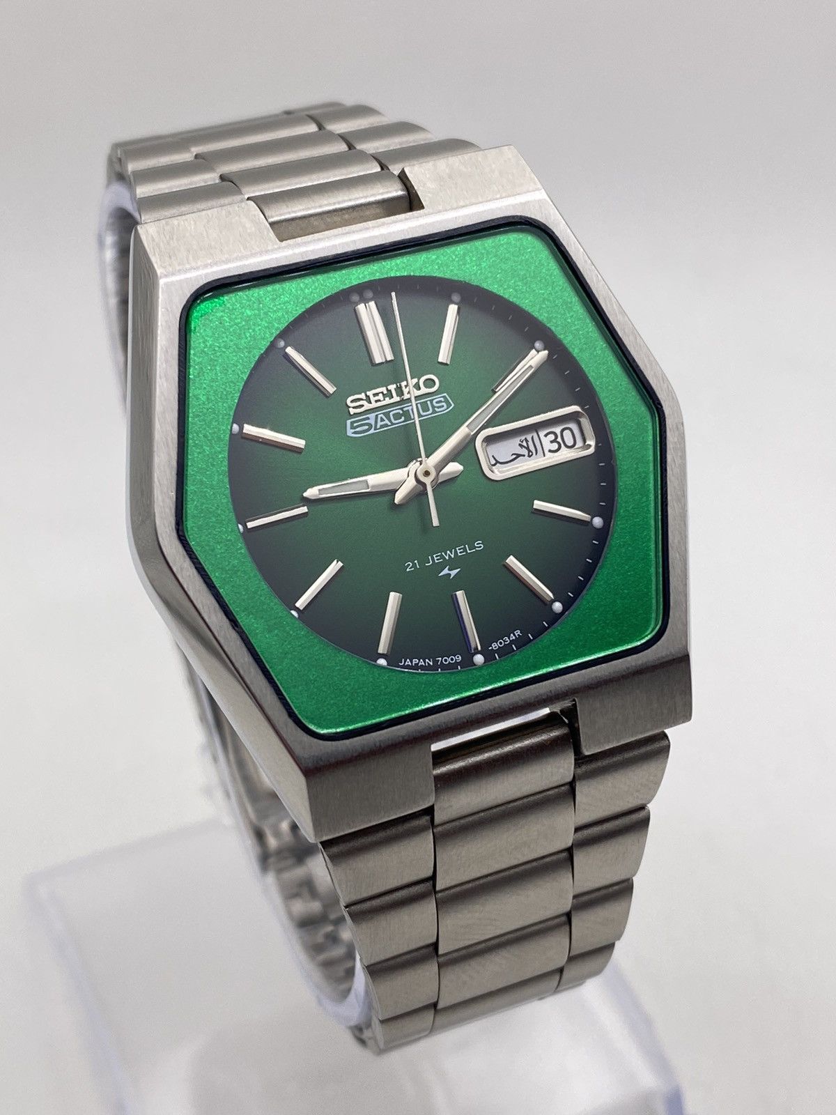 Vintage Seiko 5 Automatic 6309 Green Dial Men’s Watch | Grailed
