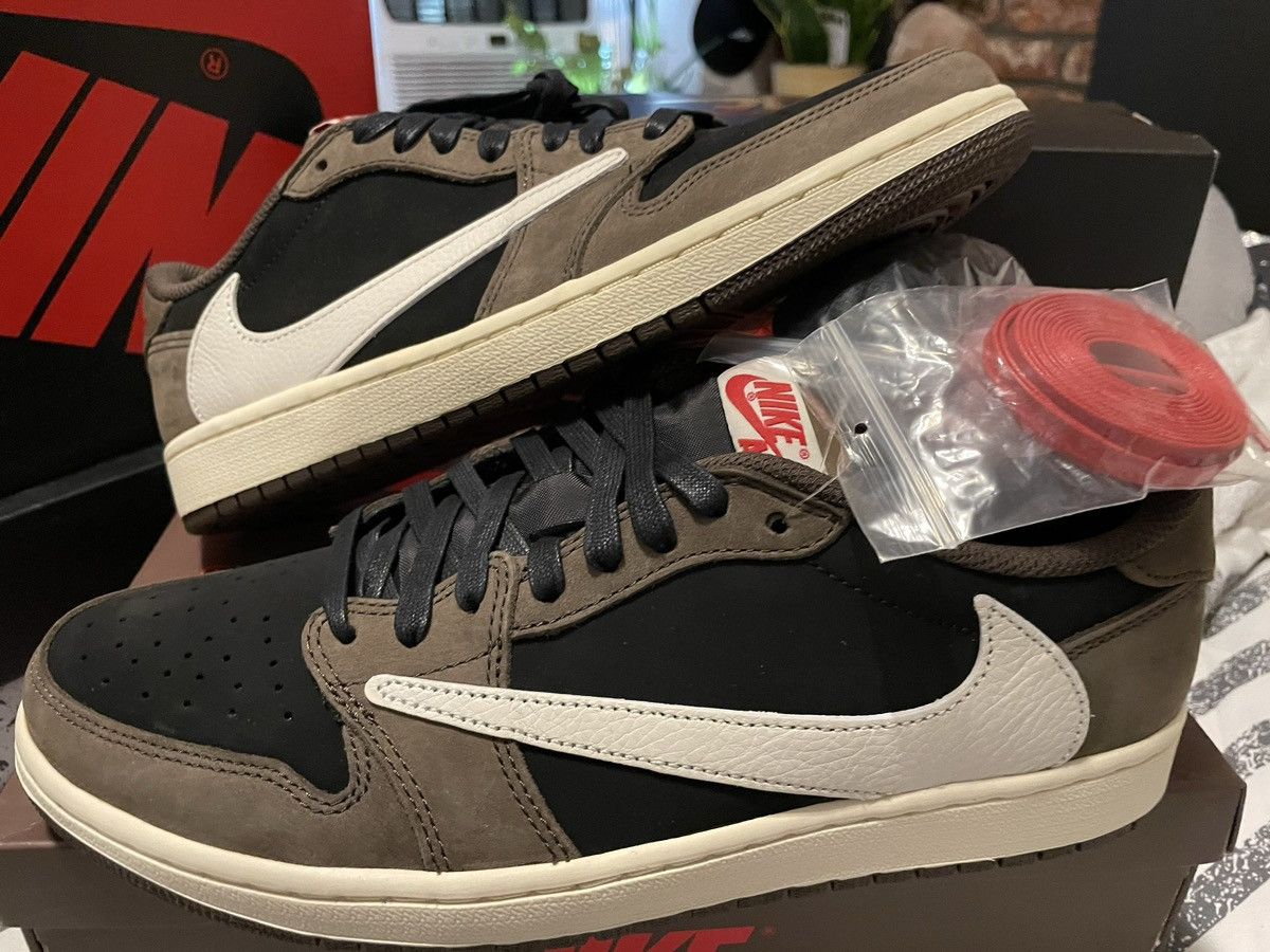 Jordan Brand × Travis Scott AIR JORDAN 1 I LOW TRAVIS SCOTT DARK MOCHA ...