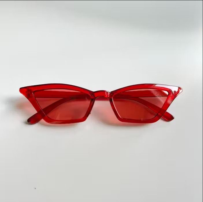 Archival Clothing Y2K 2000s vintage style red cat eye square sunglasses ...