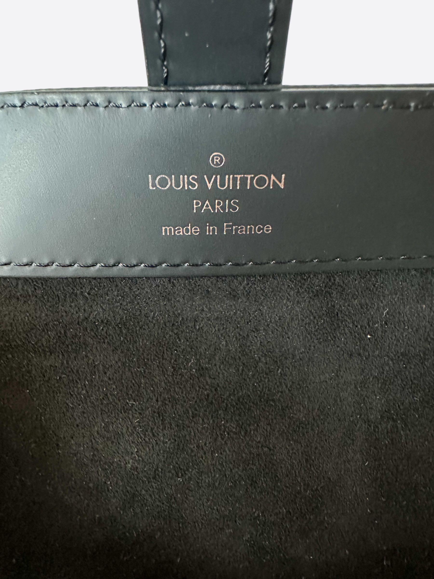 Louis Vuitton Louis Vuitton Monogram Eclipse 3 Watch Roll | Grailed