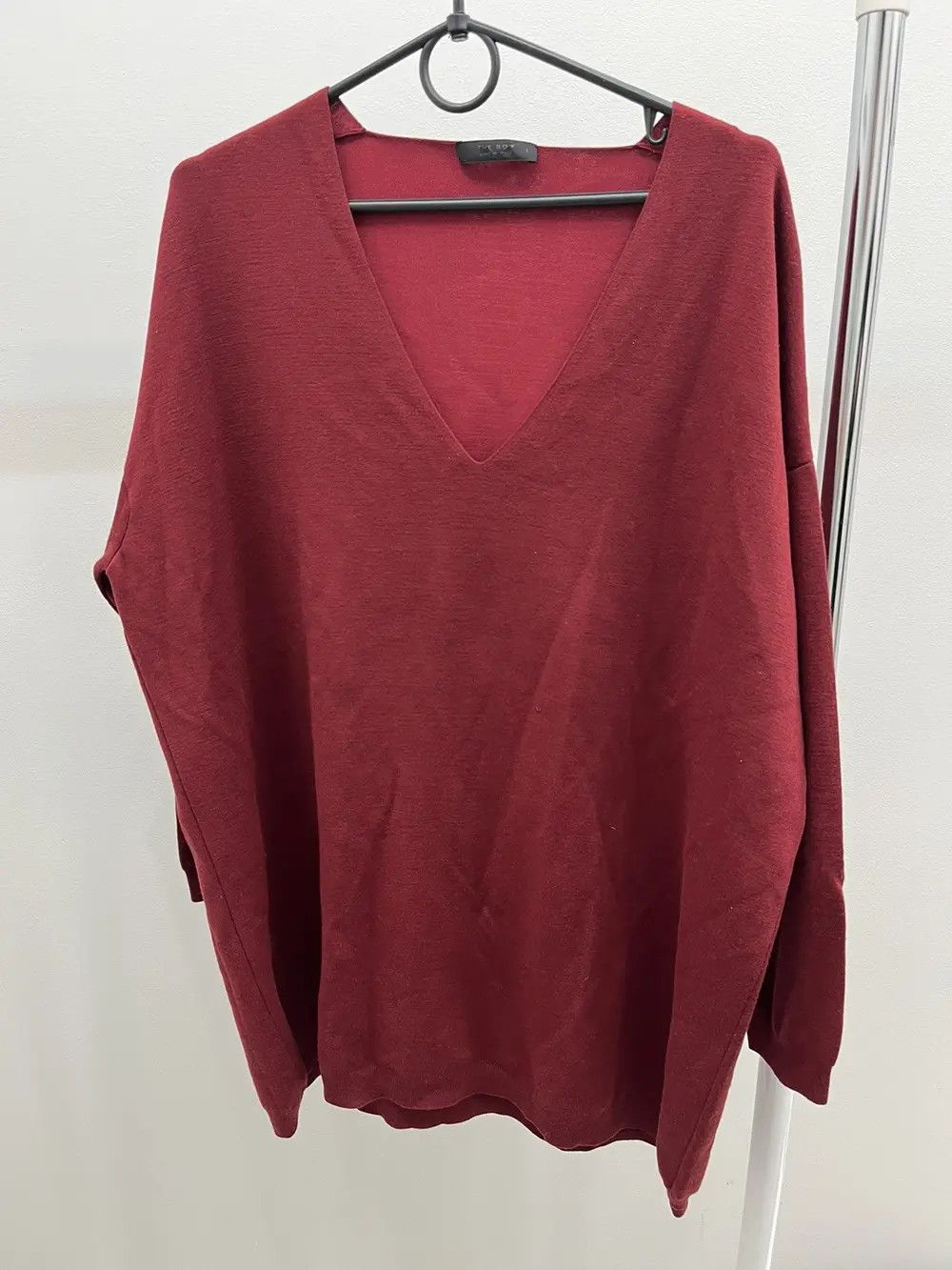The Row The Row Red V-neck Oversize Sweater | Grailed