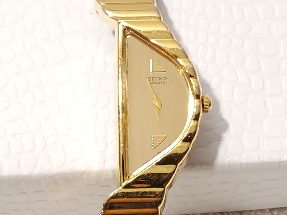 Seiko Vintage Seiko Women's Quartz Watch Stainless Steel Half Moon | Grailed