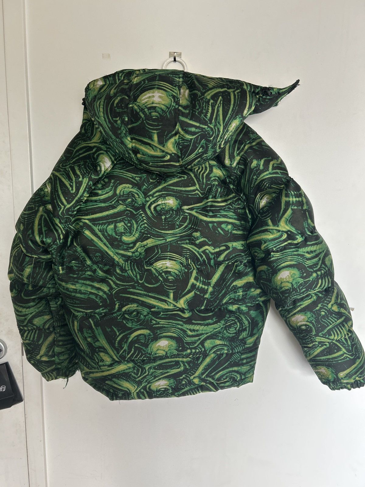 Supreme Supreme x HR Giger Puffer Green | Grailed