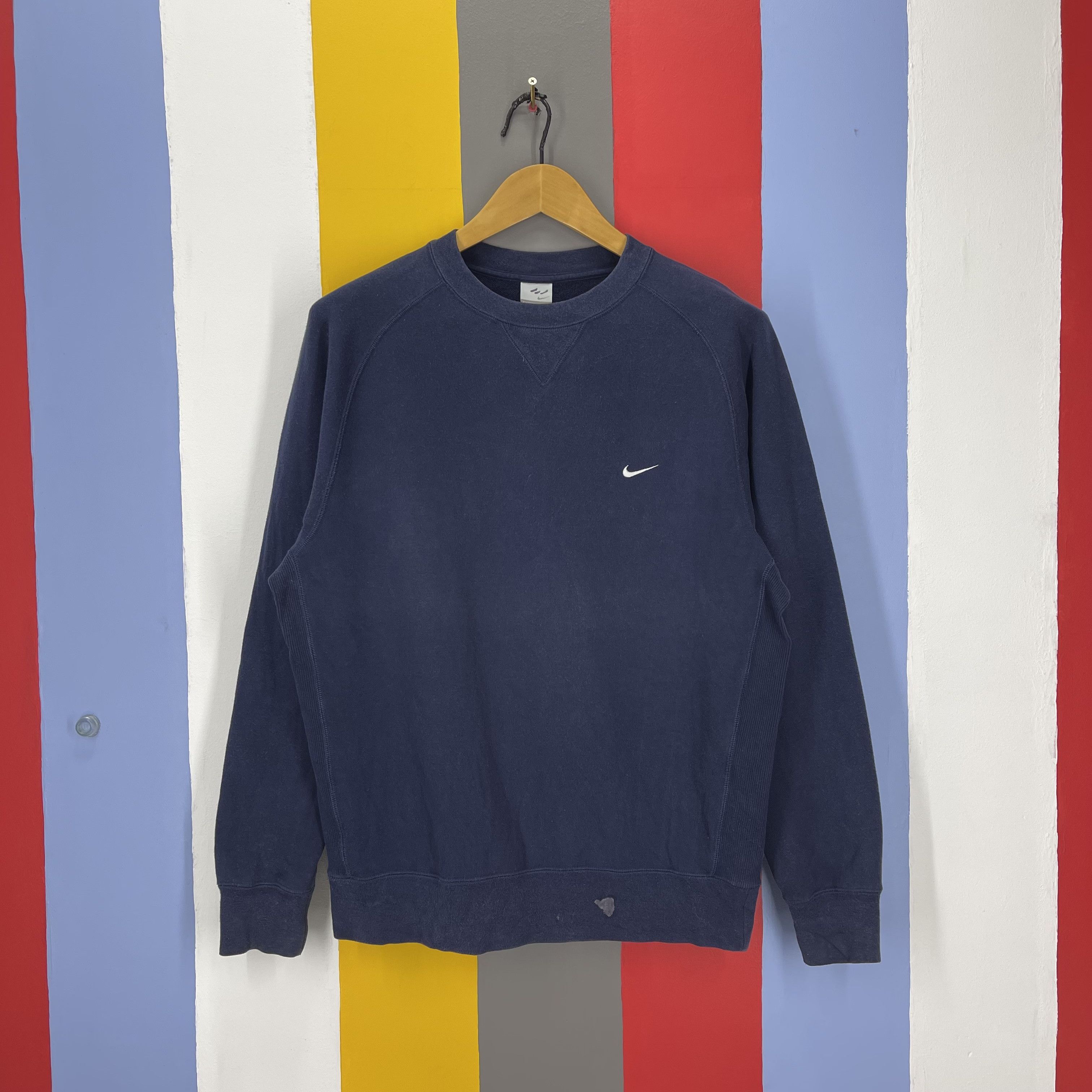 Nike × Vintage Y2K Vintage NIKE Crew Neck Sweatshirt #1136/AN | Grailed