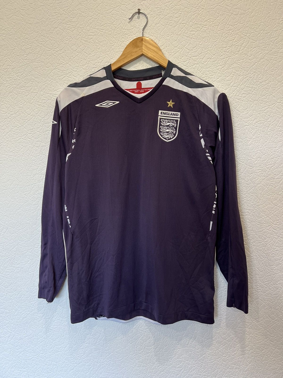 Soccer Jersey × Umbro × Vintage Umbro England 2008 Goalkeeper Kit ...