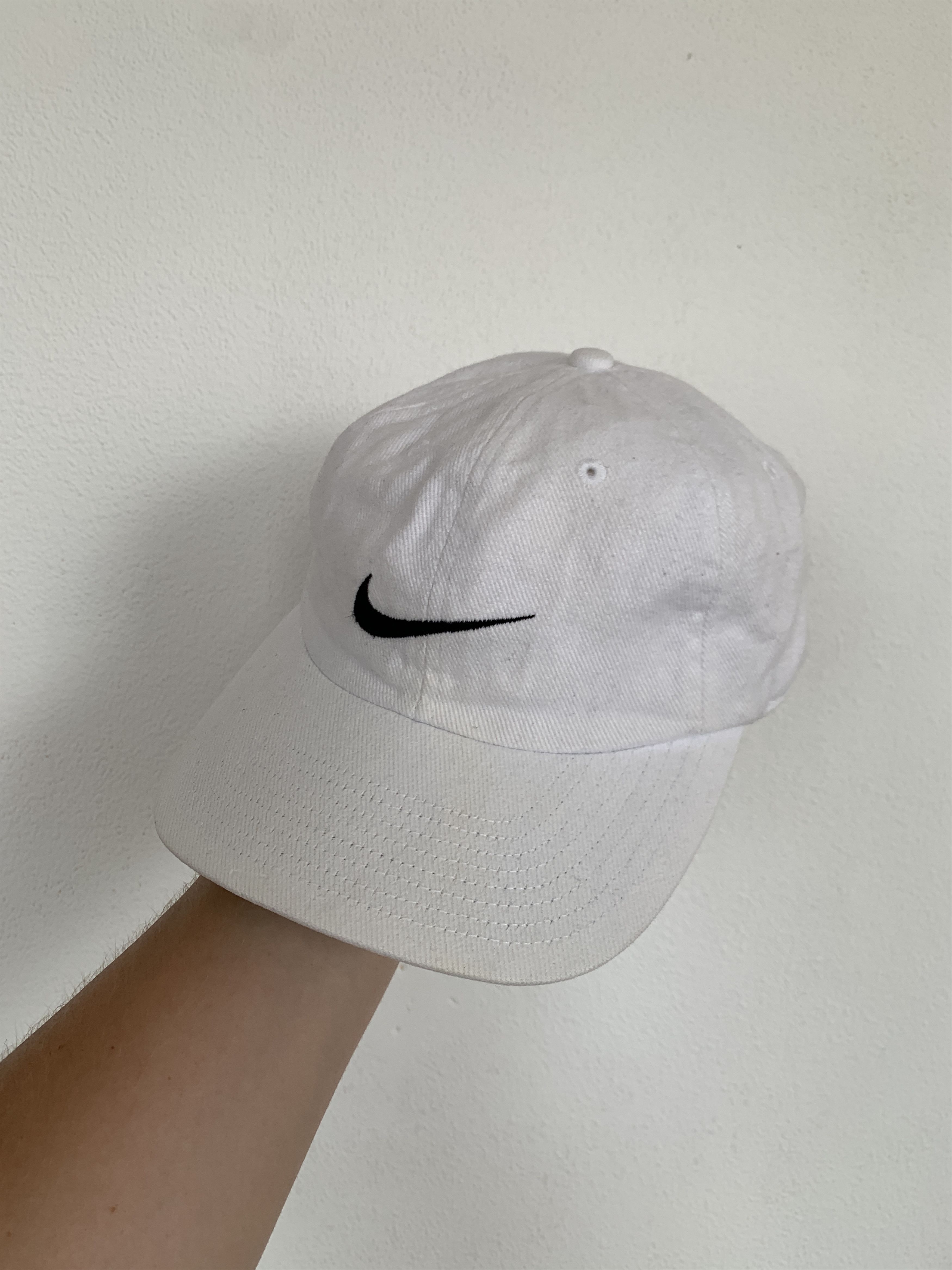 Nike Vintage Nike 90s Small Swoosh White Baseball Cap Hat OS | Grailed