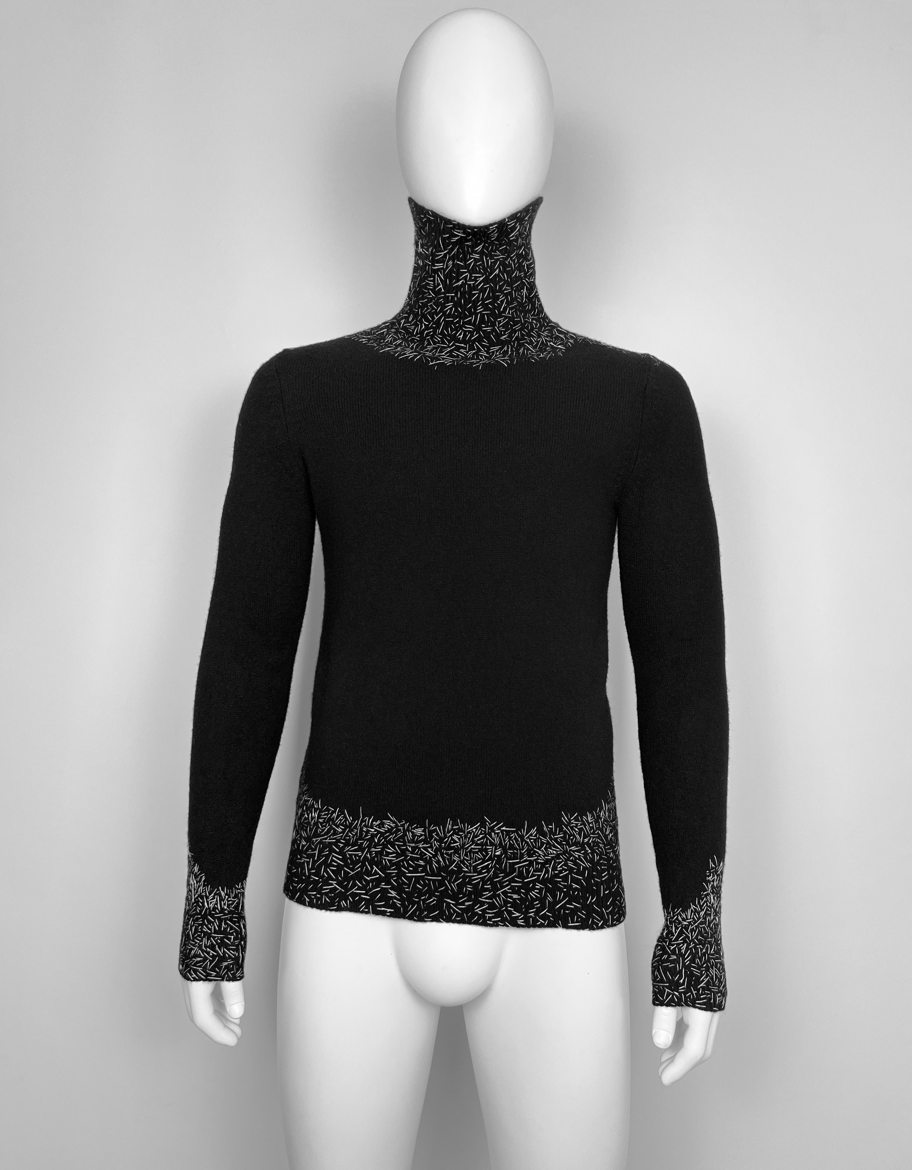 Jil Sander EMBROIDERED KNIT WOOL TURTLENECK, ONE ON WHOLE GRAILED | Grailed