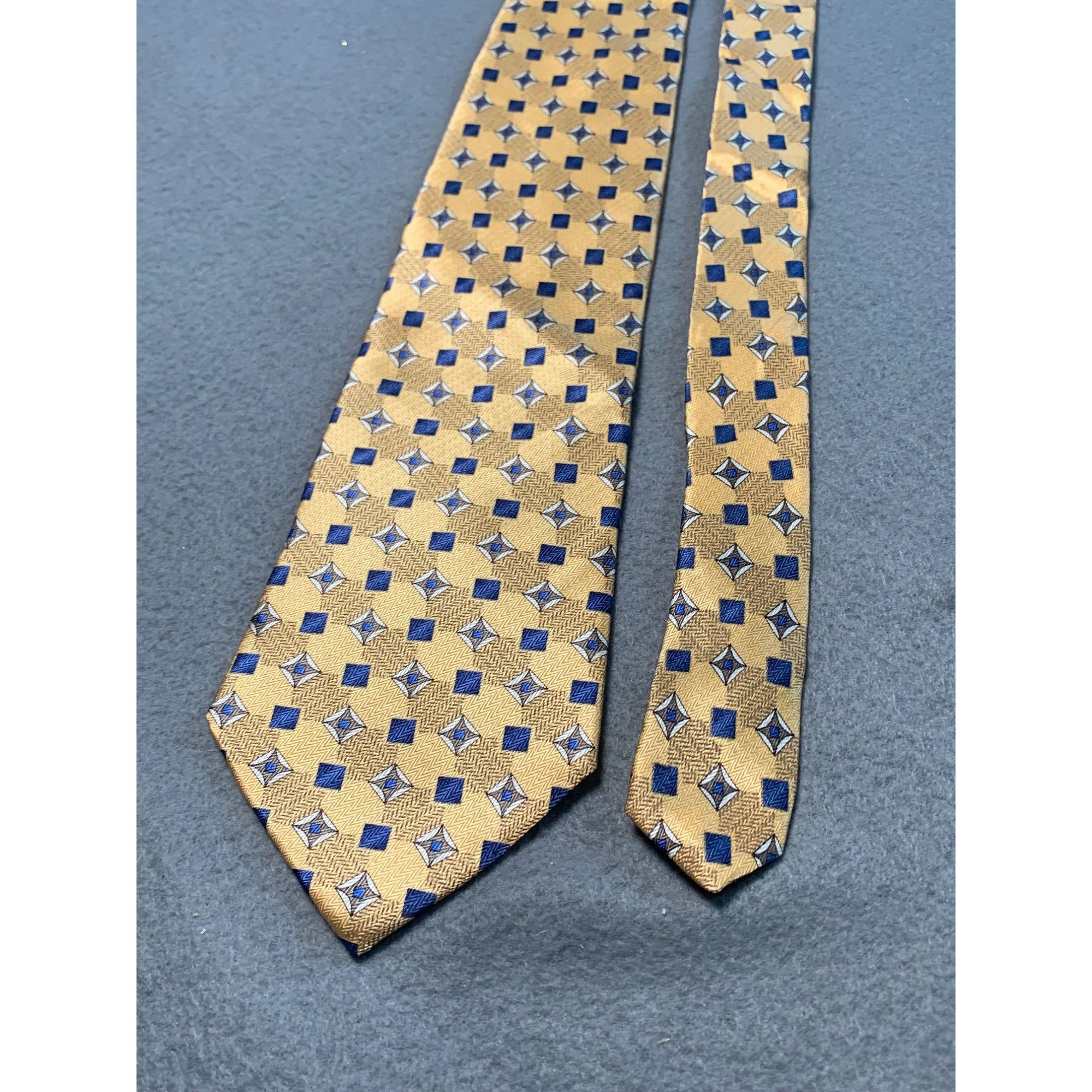 Stafford Stafford Mens Silk Necktie Gold Blue Diamond Pattern Classic ...