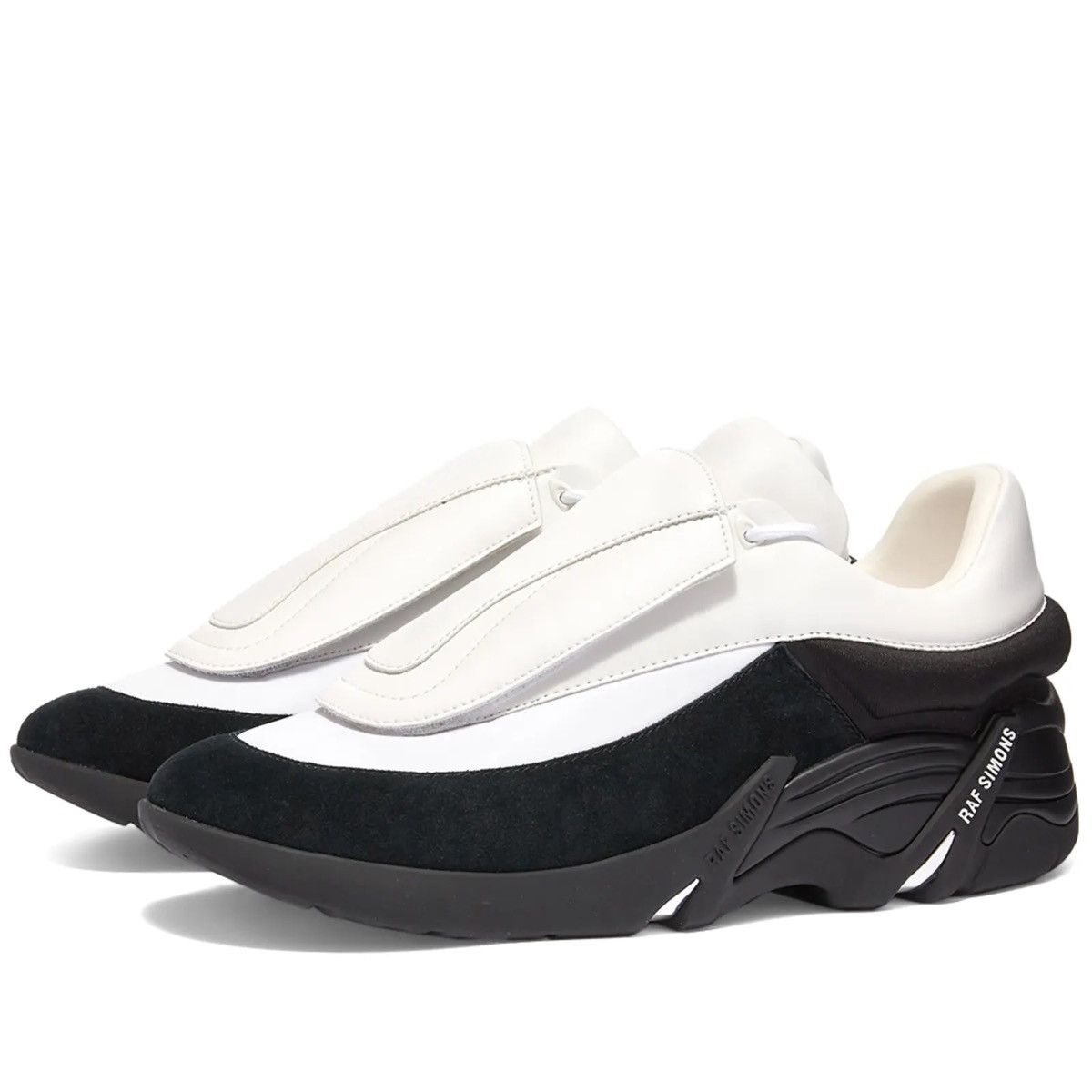 Raf Simons Raf Simons FW2021 Antei Runner - Size 44 White/Black | Grailed