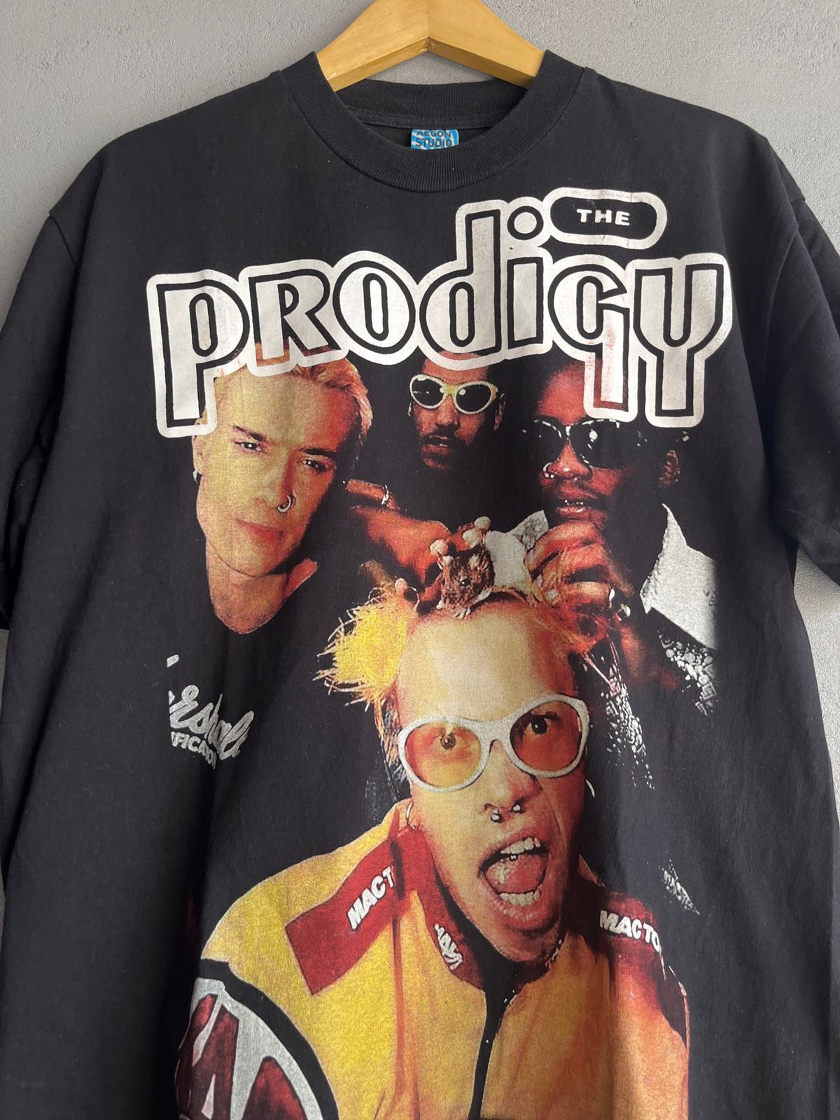 Vintage The Prodigy T-shirt Personil "ant" | Grailed