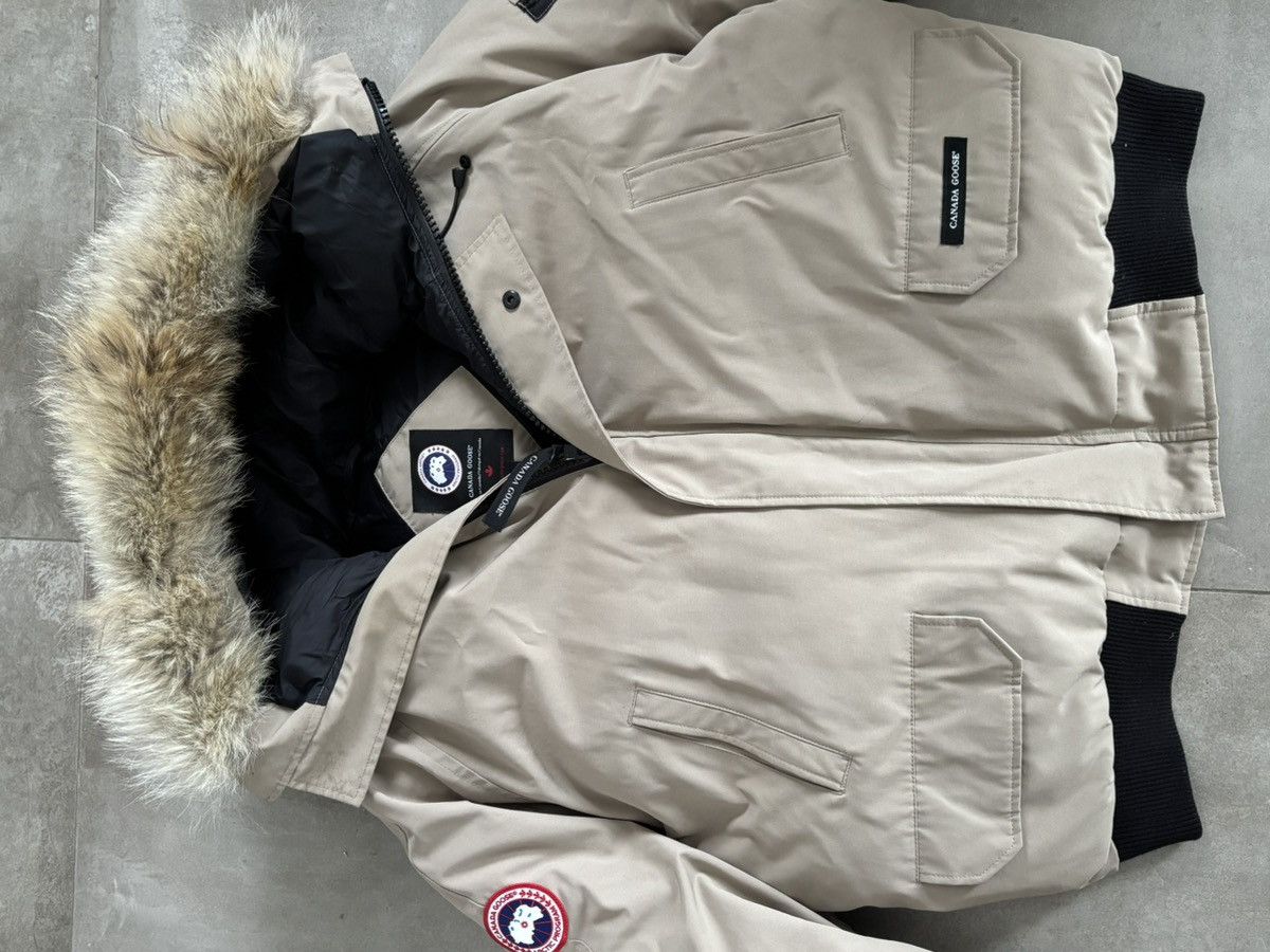 Canada Goose Canada Goose Chilliwack bomber jacket beige | Grailed