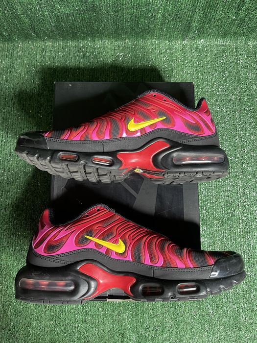 Supreme Supreme x Air Max Plus TN Size 9.5 | Grailed