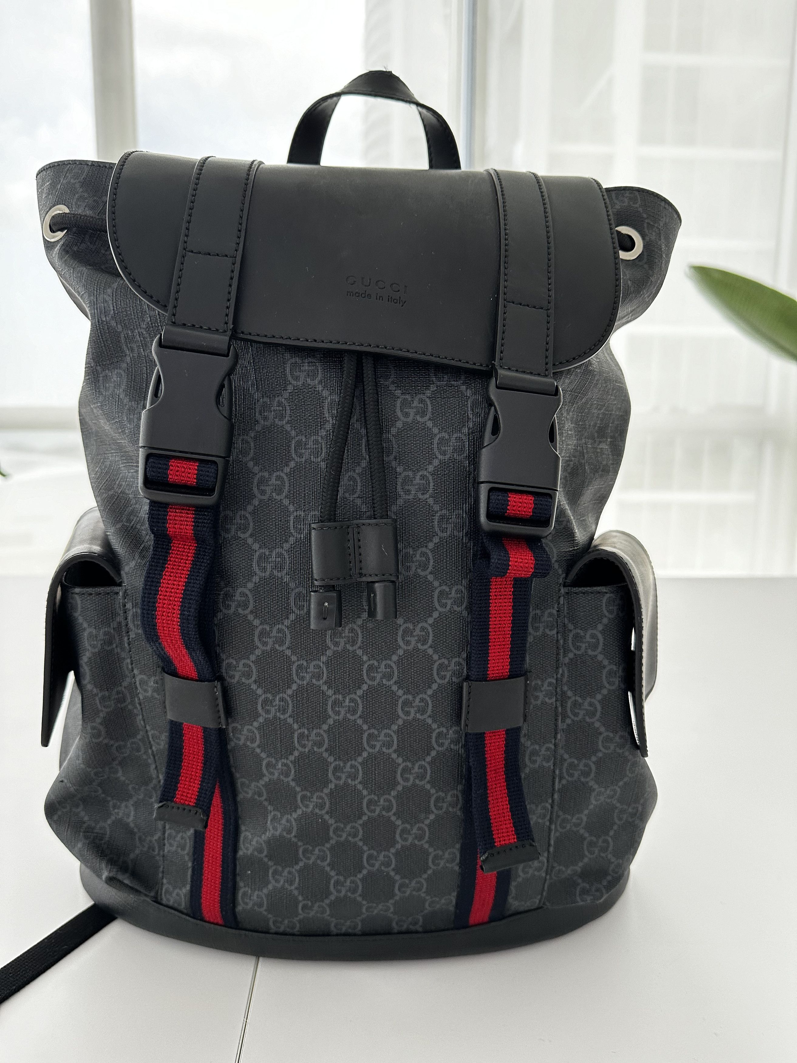 Gucci GG Supreme black backpack | Grailed