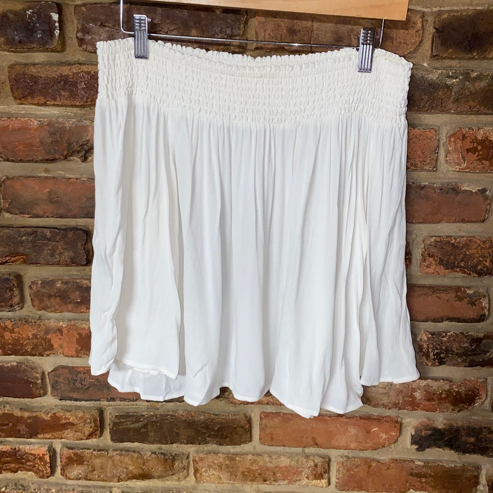 Aritzia Aritzia Talula Marcilly Smocked Off-The-Shoulder Blouse XS ...