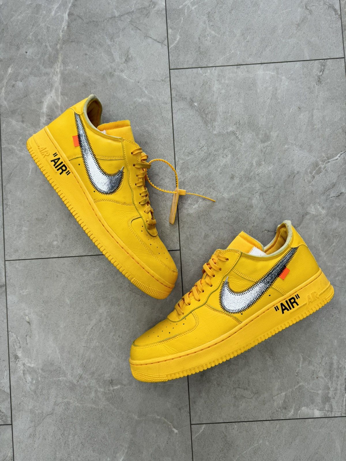 Nike × Off-White Nike x Off White Air Force 1 Low ICA University Gold ...