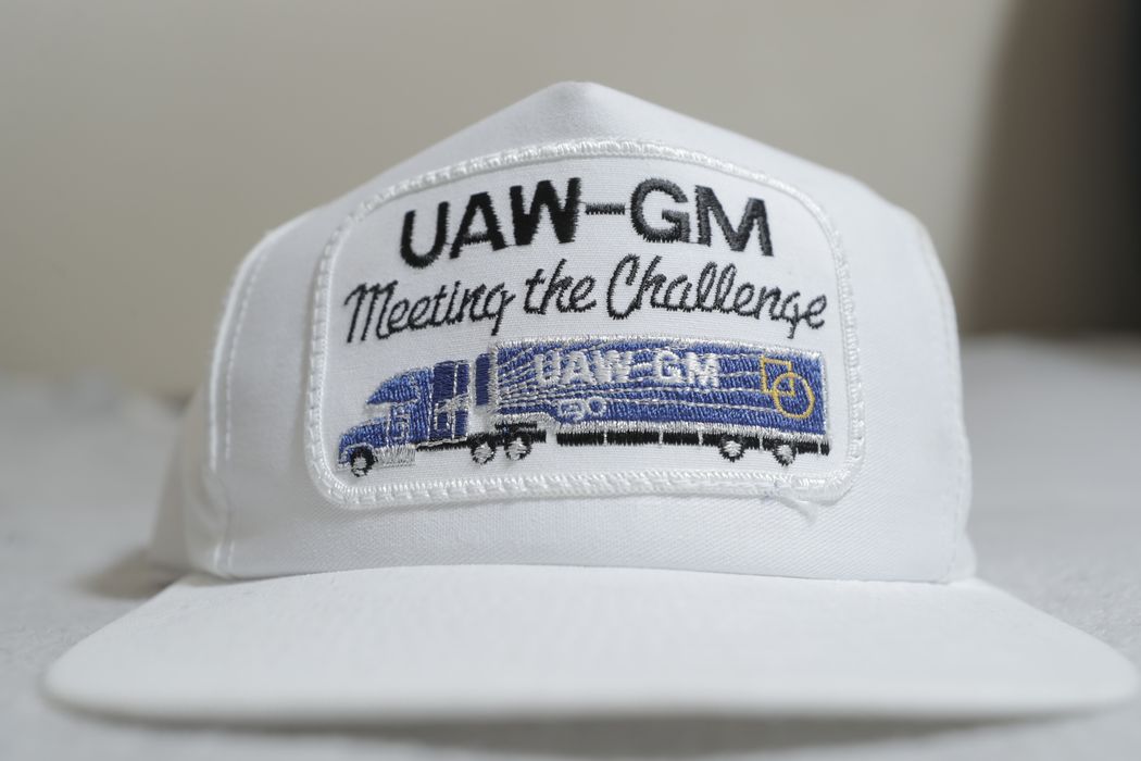 Streetwear Genesis UAW-GM Meeting the Challenge (OS) | Grailed