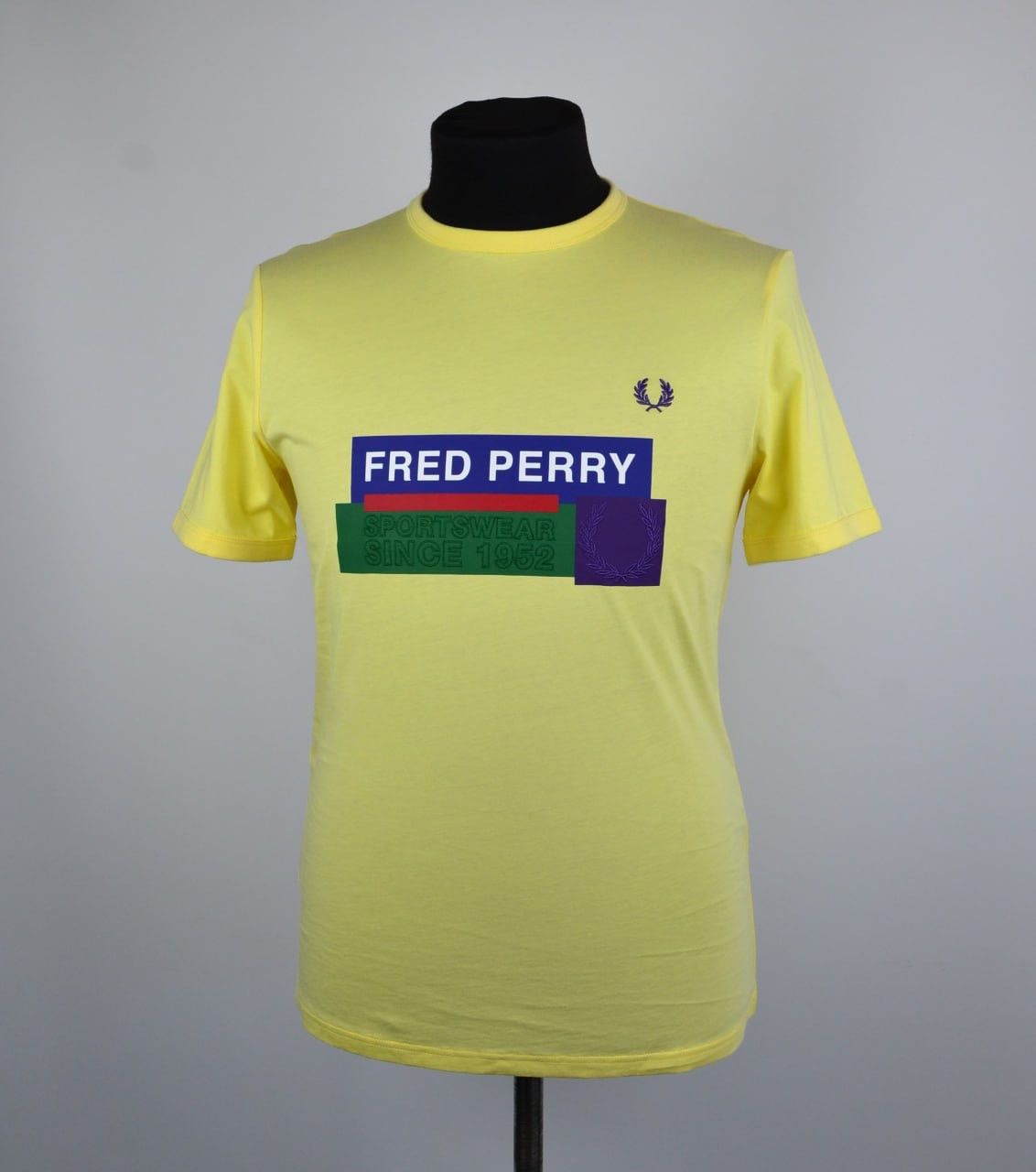 Very Rare Fred Perry T-shirt Size M | Grailed