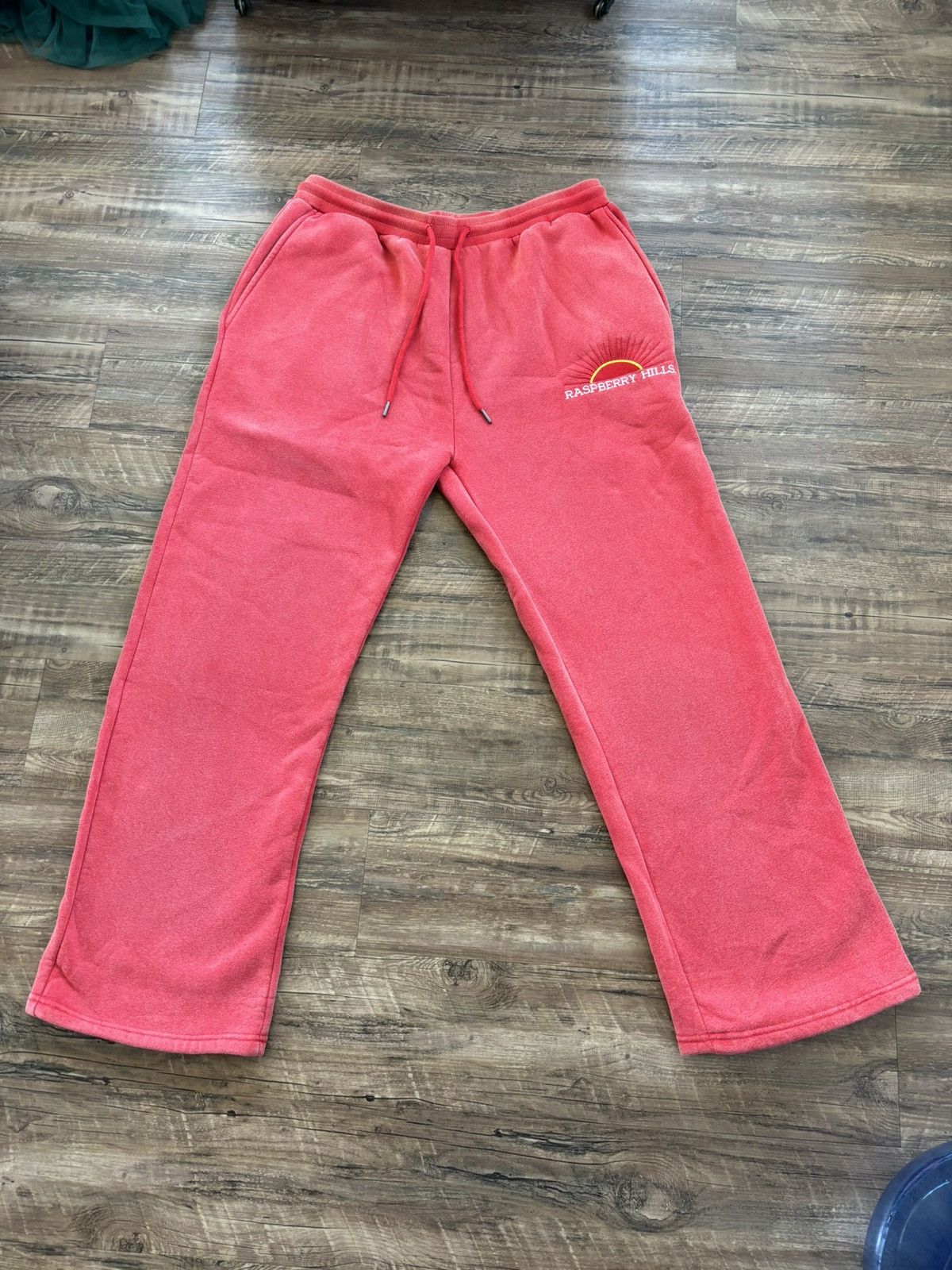 The GV Gallery GV Gallery Raspberry Hills | Grailed