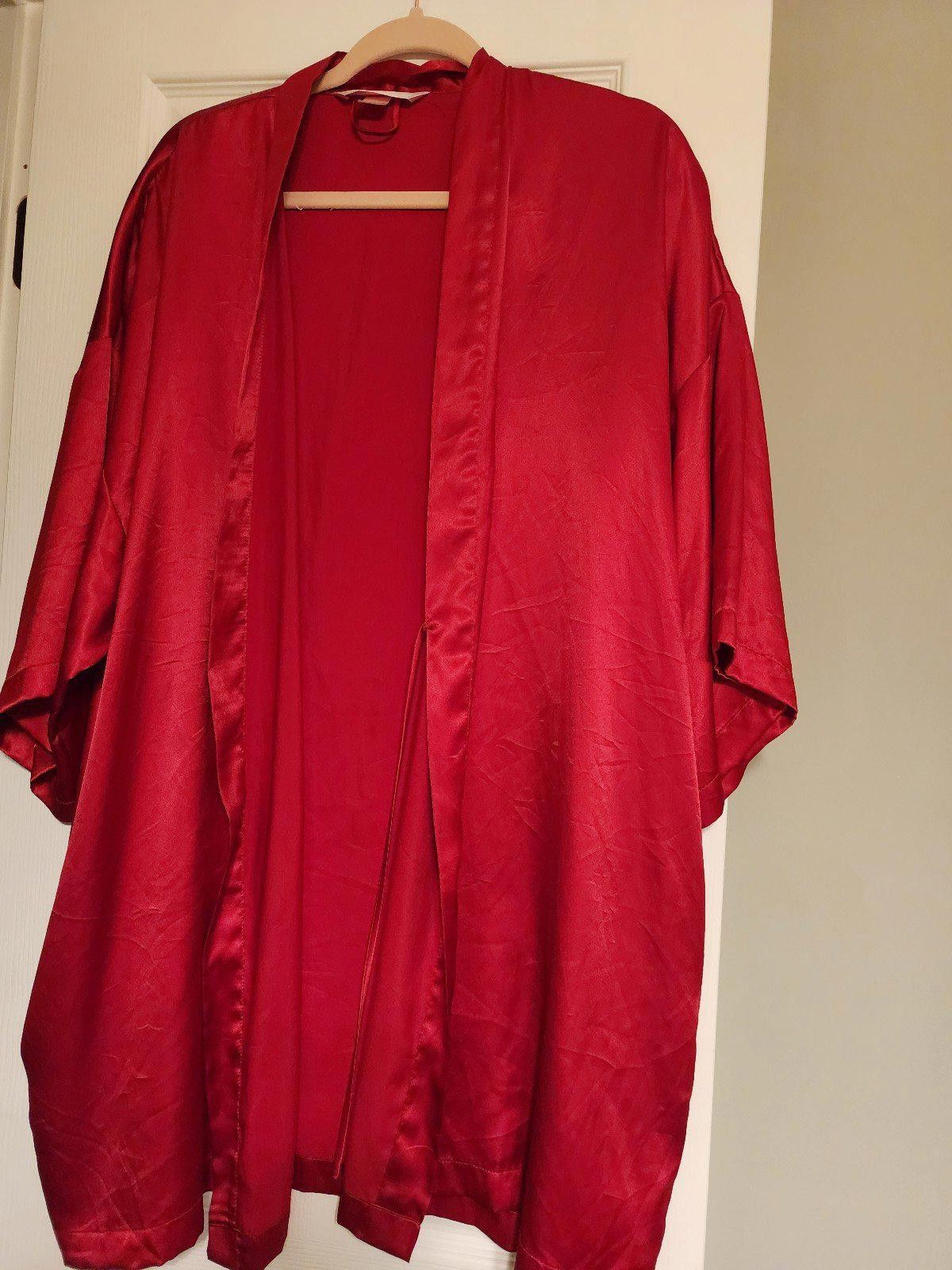 Designer Victorias secret angels red silky robe with pockets | Grailed