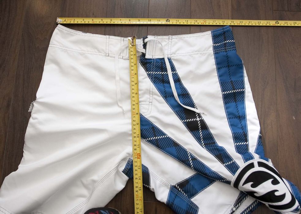 Billabong Billabong Andy Irons Shorts Rising Sun Size 37 / 38 | Grailed