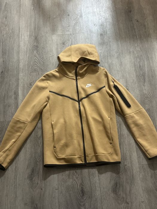Nike Nike Tech Gold | Grailed