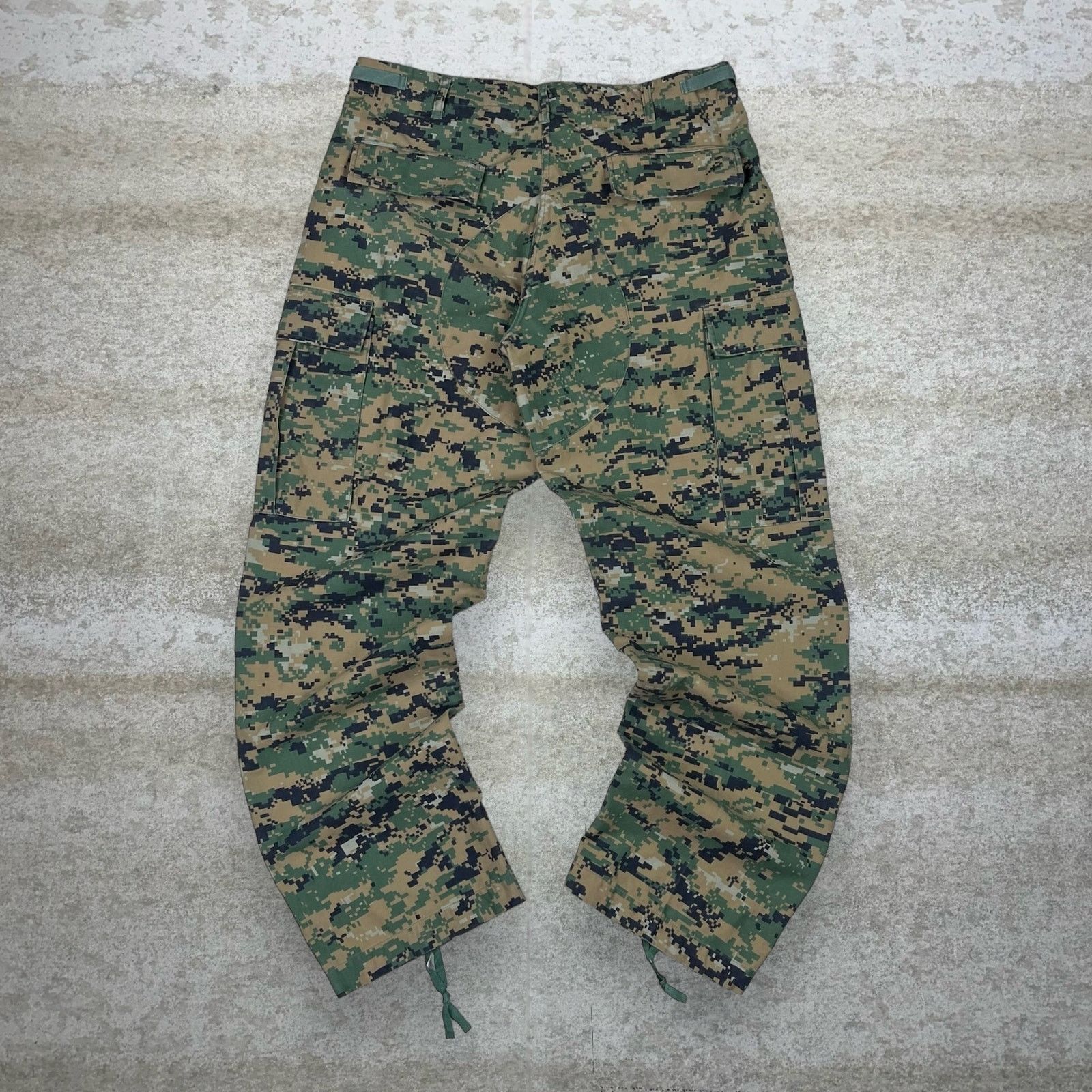 Vintage Crazy Vintage 90s Military Camo Tactical Pants Baggy Cargos ...