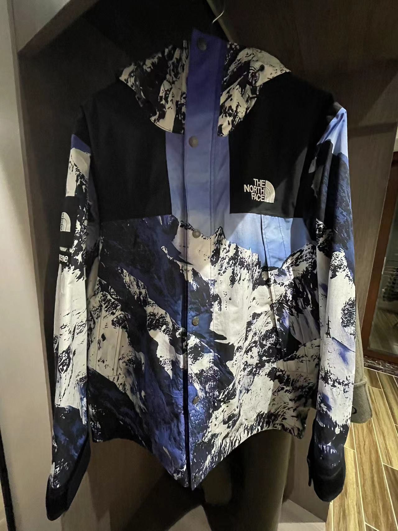 Supreme × The North Face Supreme tnf north face mountain parka Jacket ...