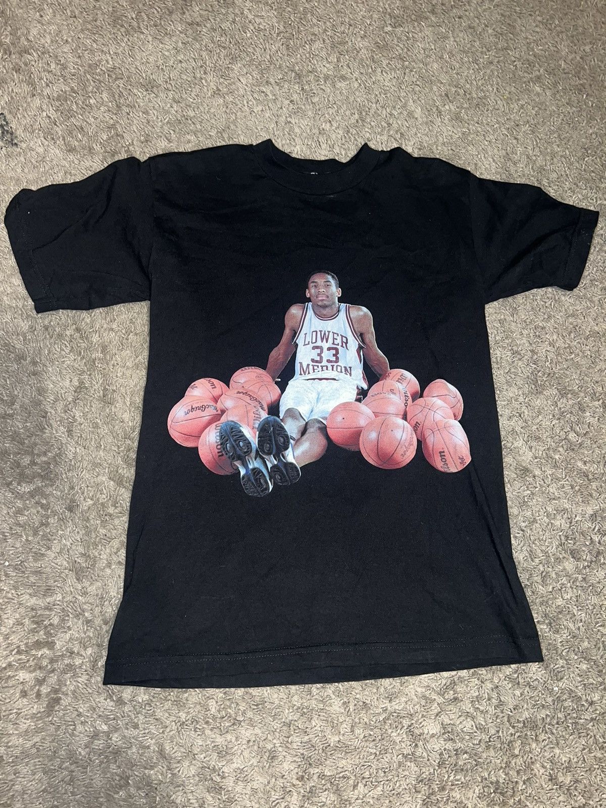 Streetwear Do Not Disturb Kobe Bryant tee | Grailed