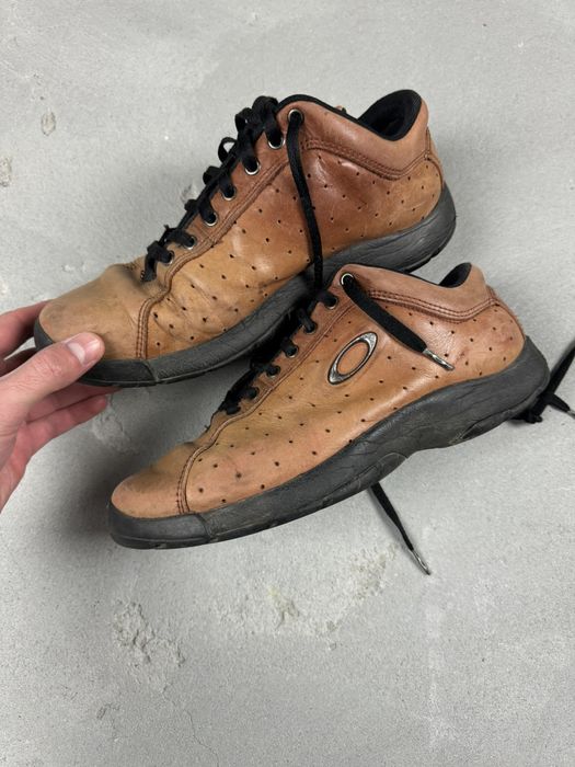 Vintage Oakley leather vintage sneakers | Grailed