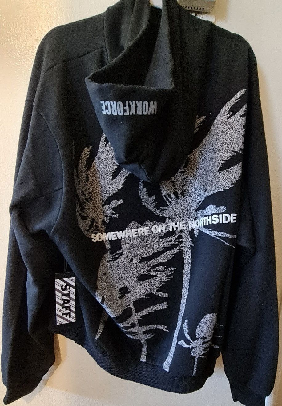 G59 Records × STAFF WORKFORCE STAFF WORKFORCE NORTHSIDE HOODIE (BLACK ...
