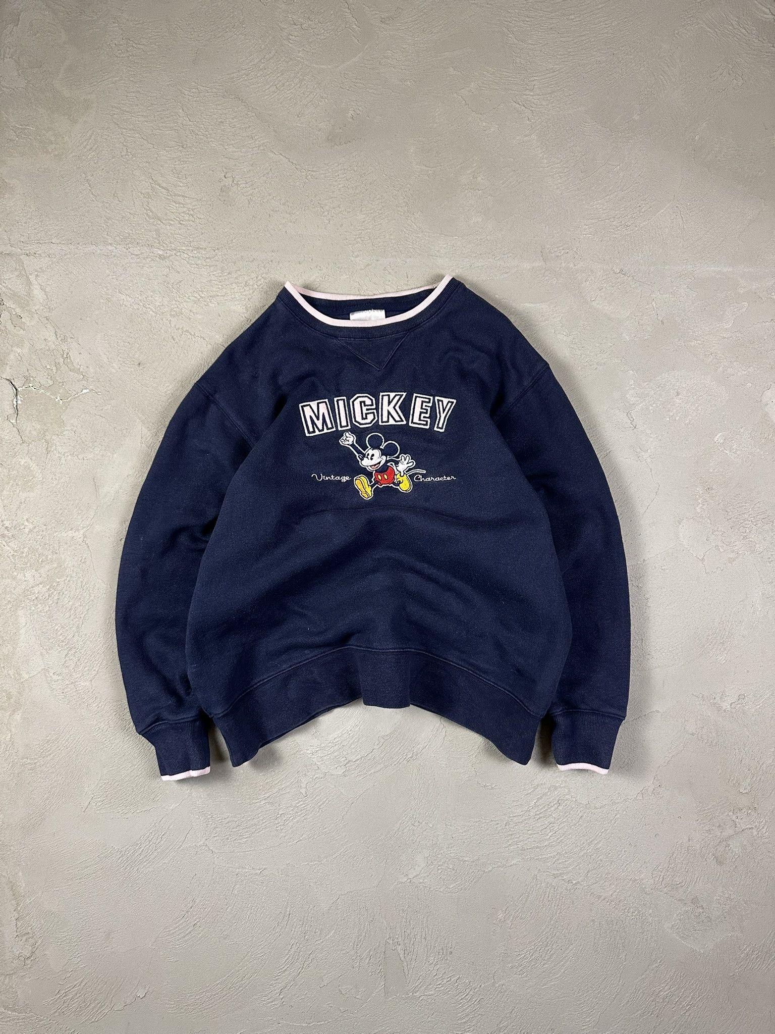 Disney × Mickey Mouse × Vintage 00s Vintage Disney Mickey Mouse Boxy ...