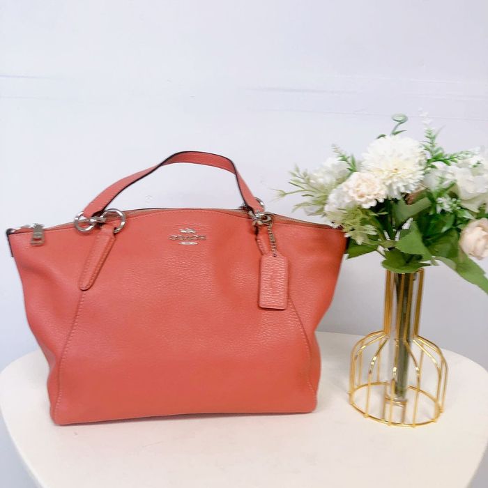 Coach Coach F28993 Small Kelsey Satchel IN Coral | Grailed
