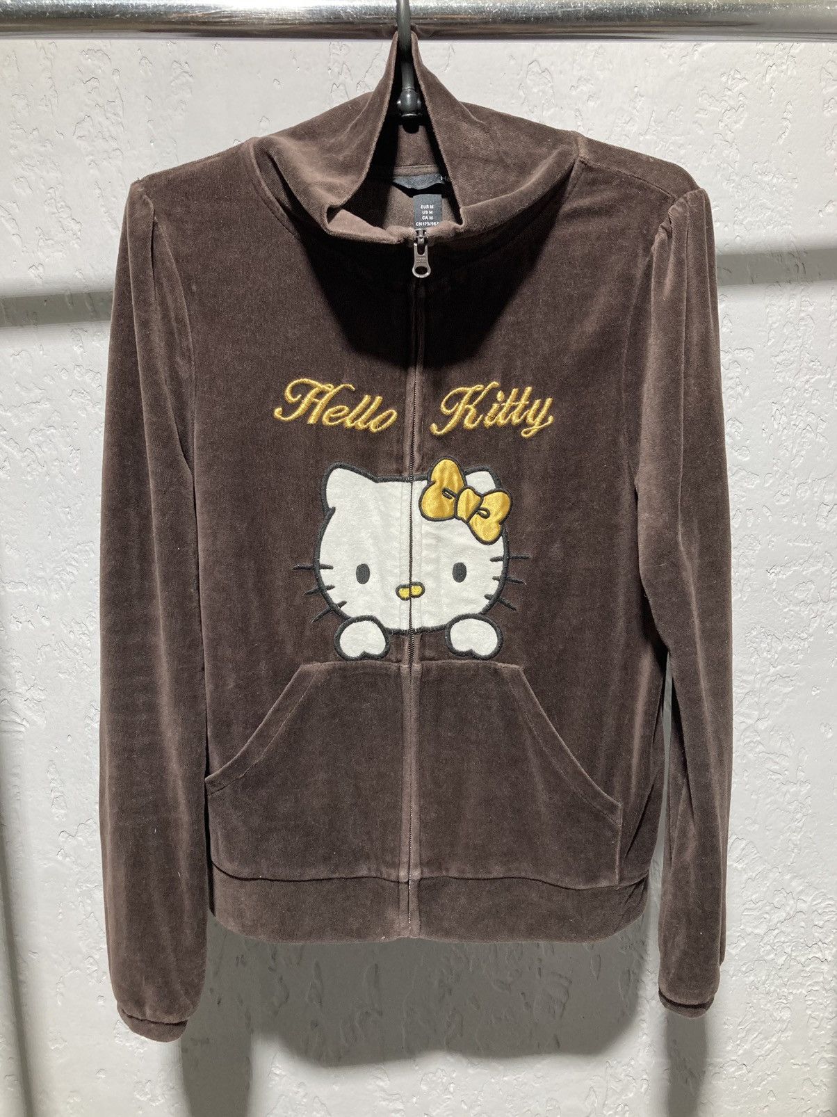 Japanese Brand Vintage Baby H&M Hello Kitty Velour Brown Zip Y2K Big ...