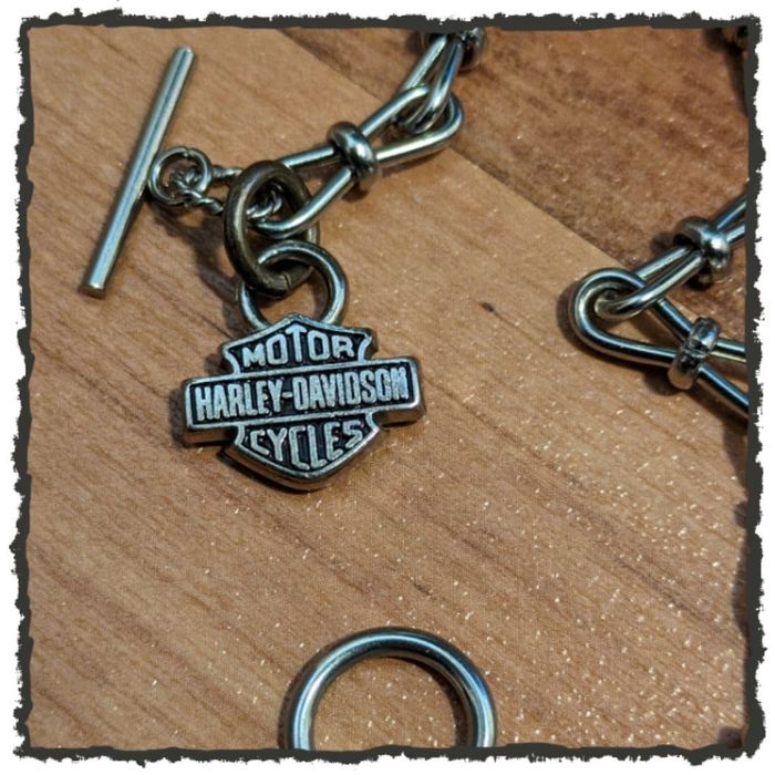 Harley Davidson Harley Davidson Bar & Shield Charm Bracelet Figure 8 ...