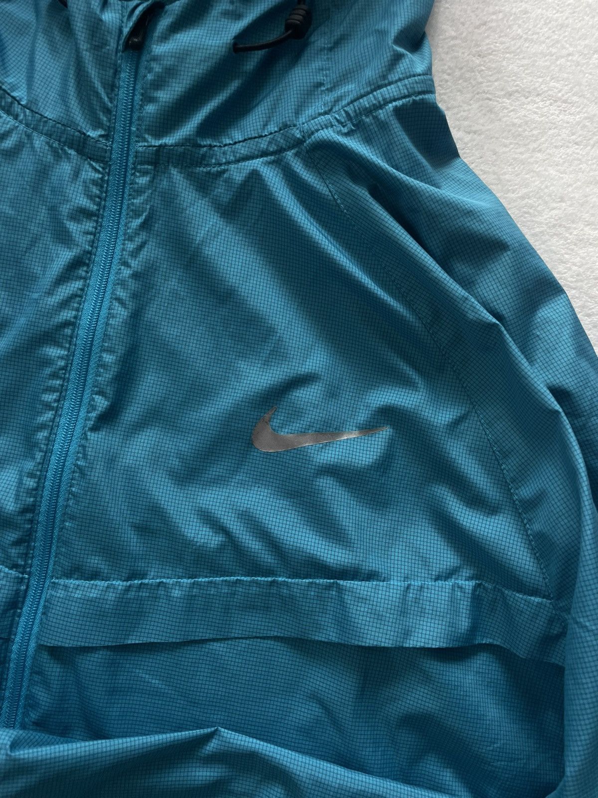 Nike 🥏 NIKE SWOOSH LOGO Y2K 90’S RETRO TRACK JACKET | Grailed