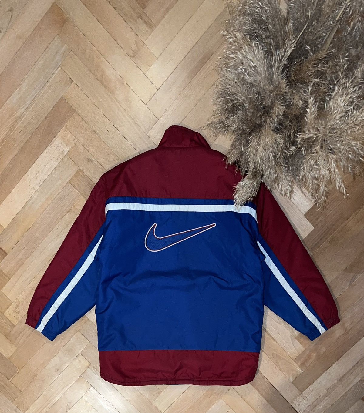 Nike NIKE VINTAGE 90S BIG SWOOSH LOGO JACKET Y2K PARKAS | Grailed