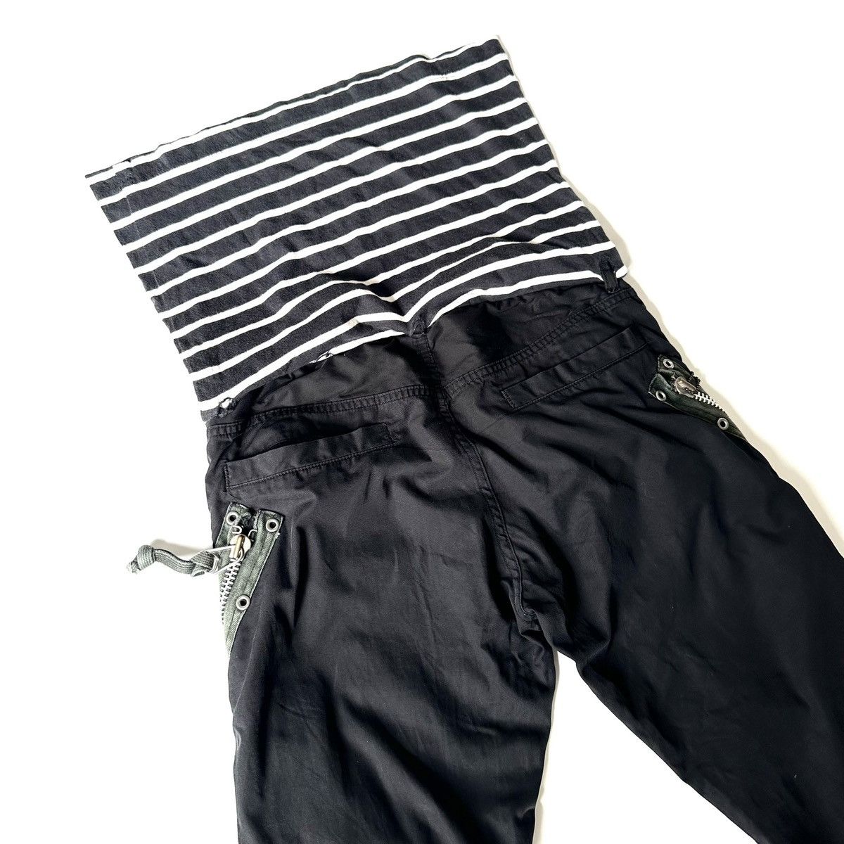 Undercover SS06 "THE AMAZING TALE OF ZAMIANG" BONDAGE CARGO PANTS | Grailed