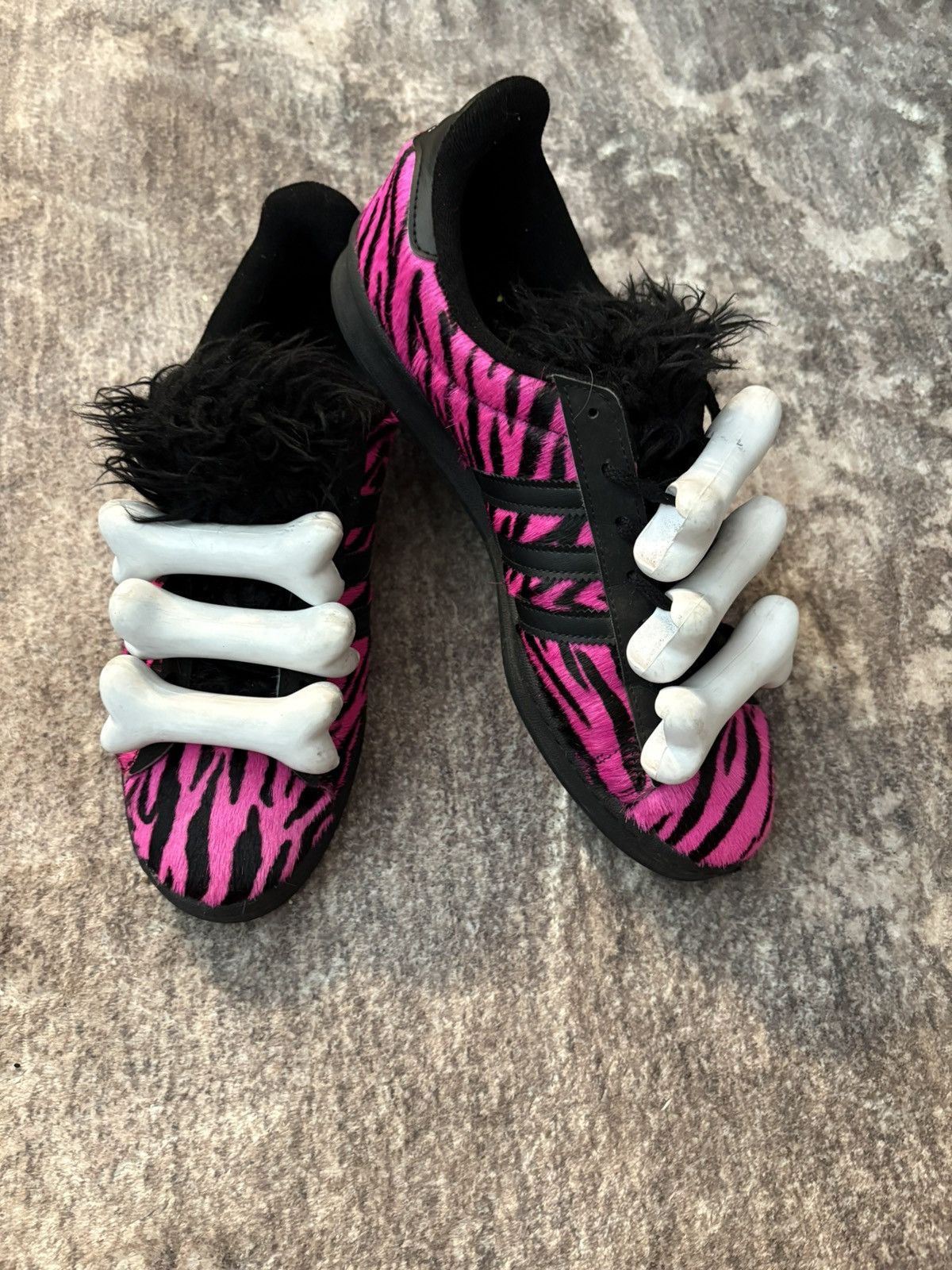Adidas × Jeremy Scott Pink Zebra Jeremy Scott adidas Campus bones | Grailed