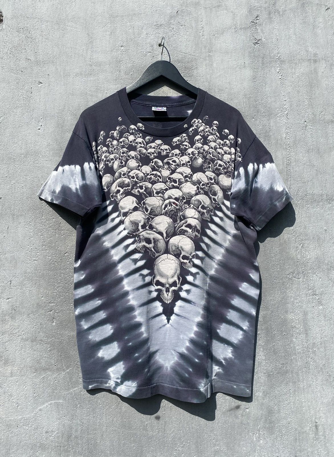 Band Tees × Liquid Blue × Vintage Vintage 1998 Liquid Blue Skull Pile ...