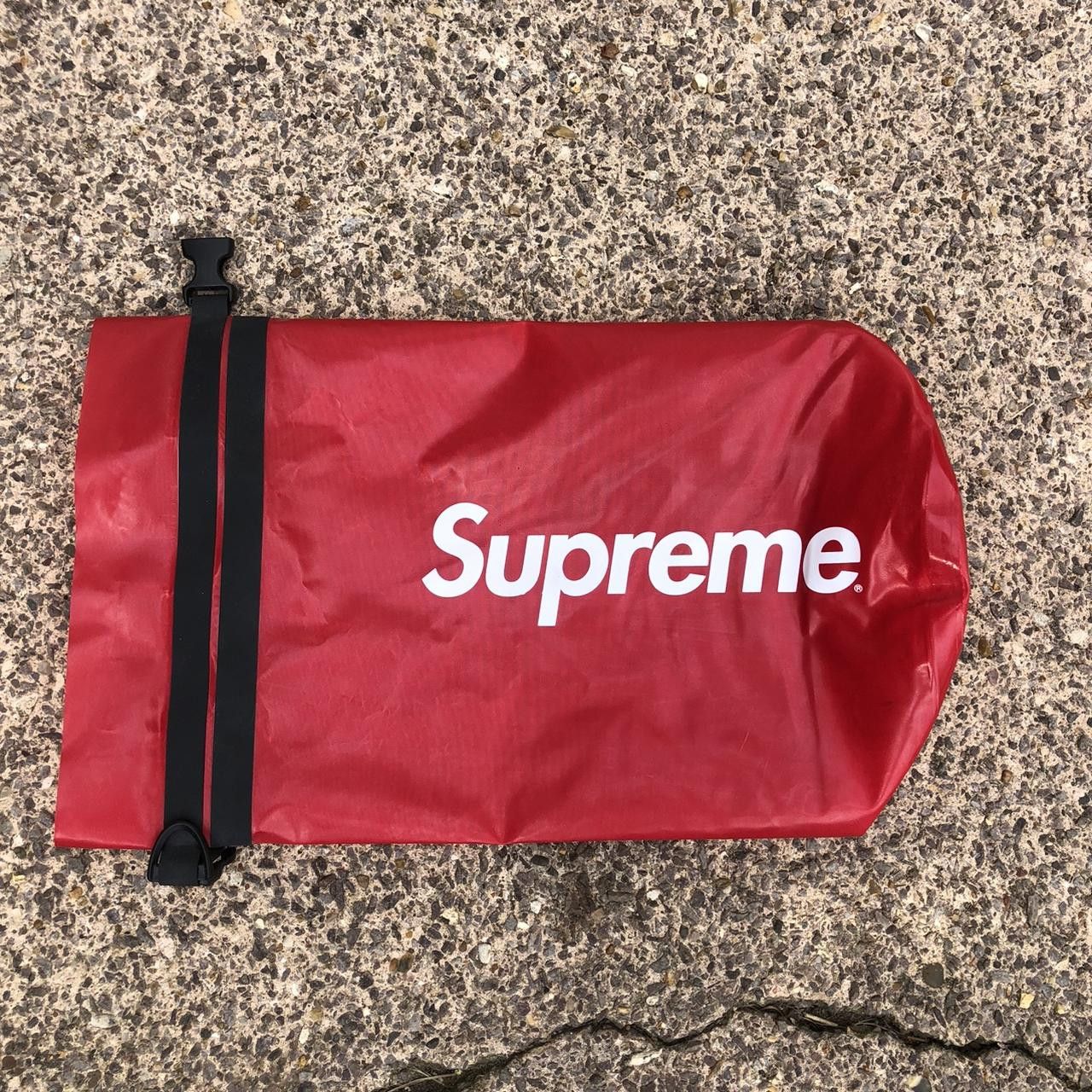 Supreme SealLine Nimbus Dry Sack 5L | Grailed